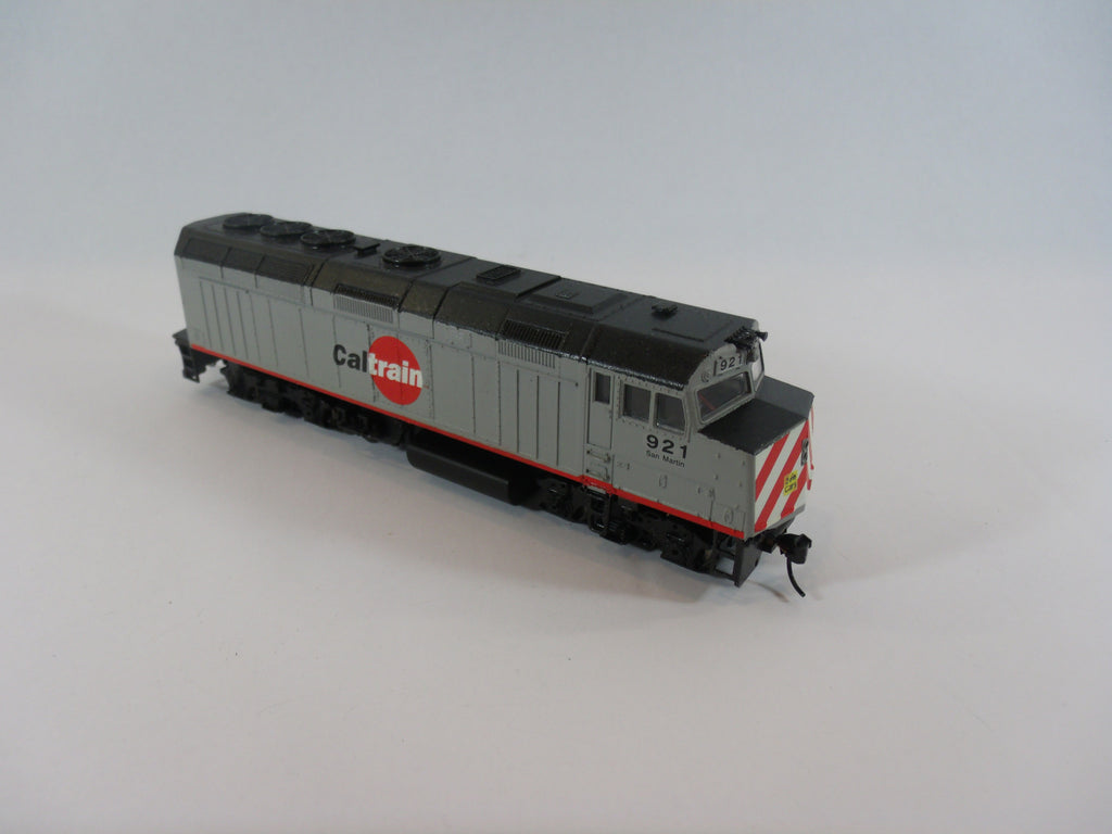 Caltrain EMD F40PH Locomotive #921 "San Martin" – Got Trains?